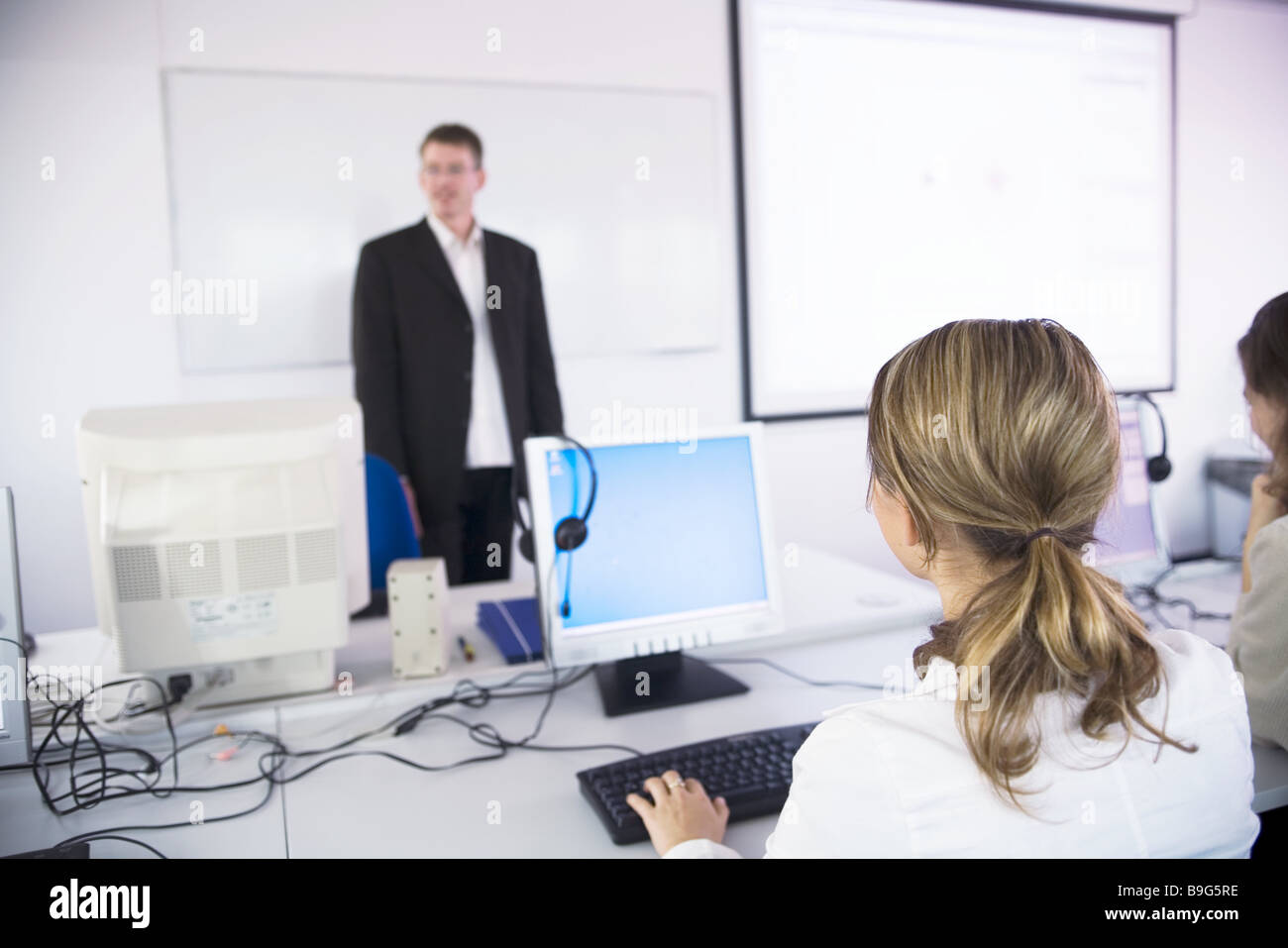 Screens formation computers computer-course computer-course detail ...