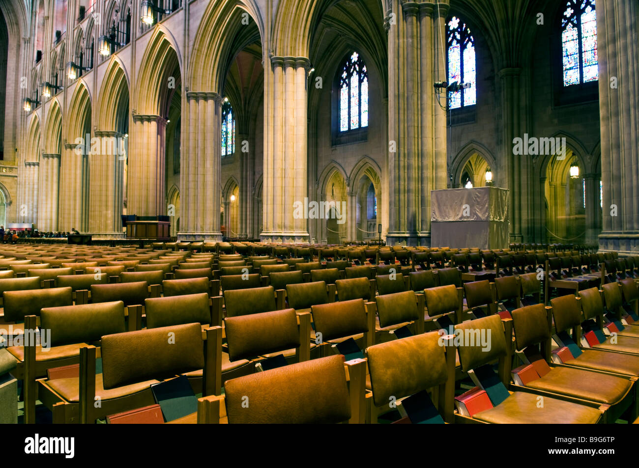 Washington national cathedral glass hi-res stock photography and images ...