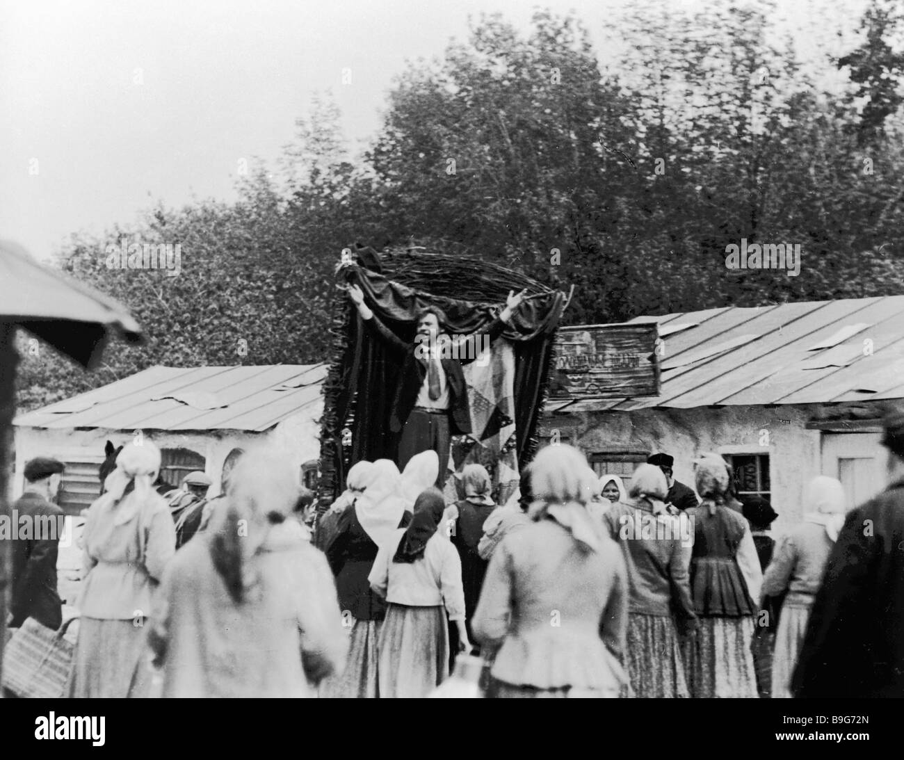 Oleg Tabakov in Alexander Mitta s film Gori Gori Moya Zvezda Stock ...