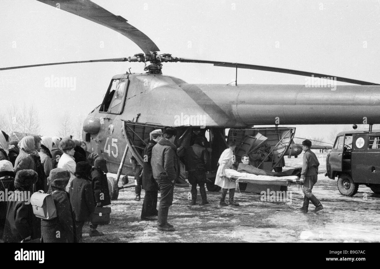 A helicopter takes to hospital Soviet border guards wounded in Damansky ...