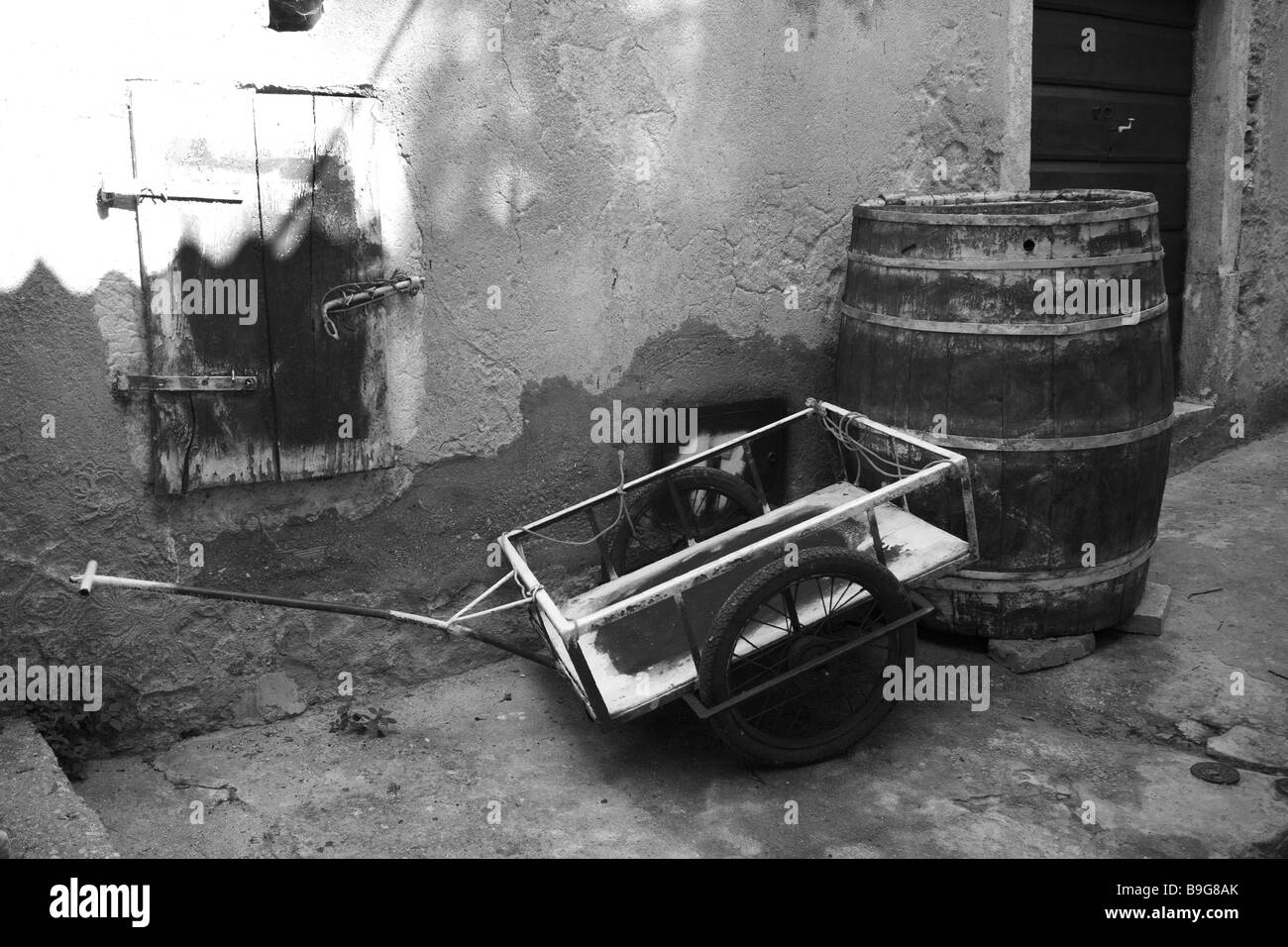 Vine vat Black and White Stock Photos & Images - Alamy