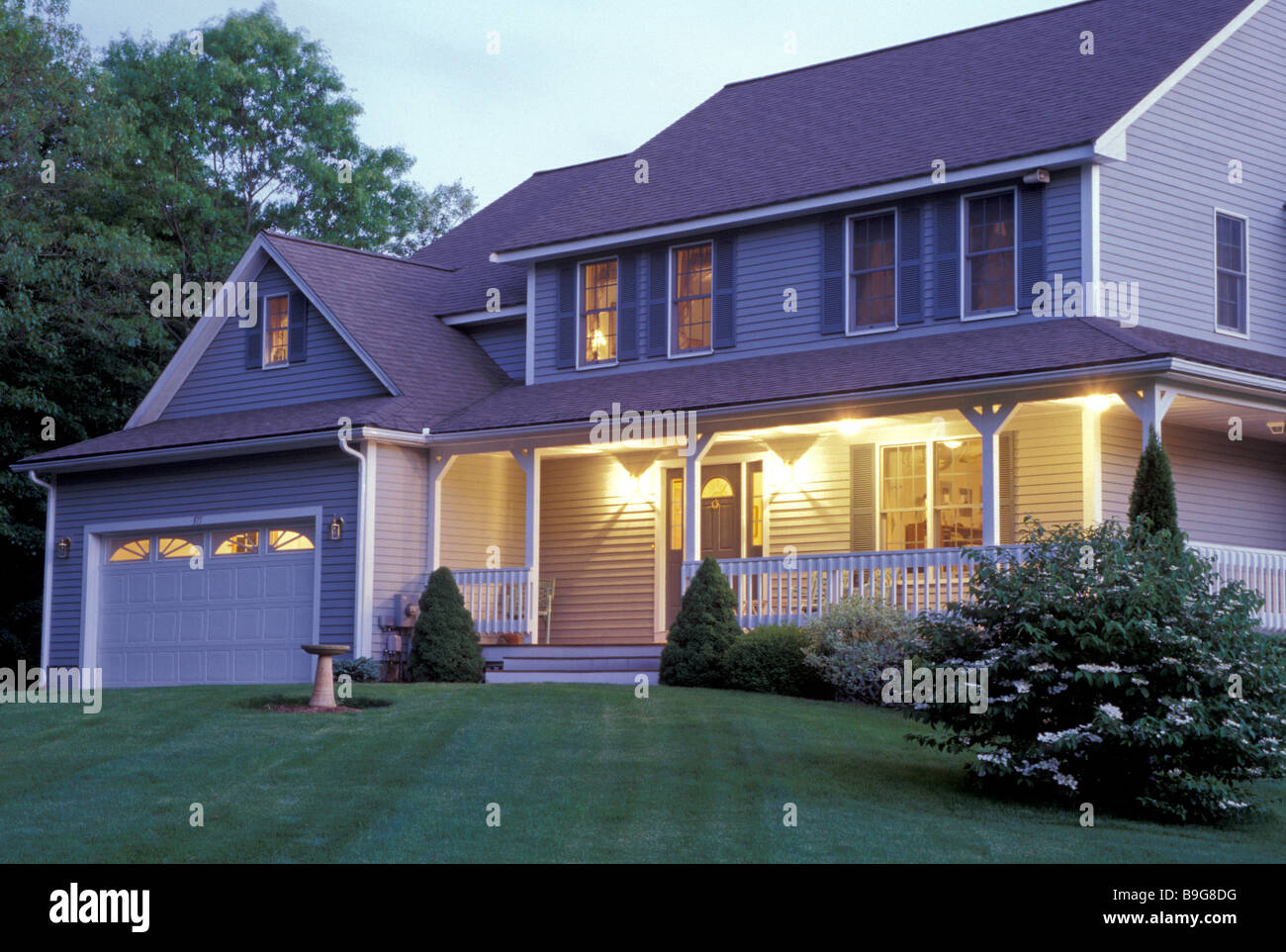 Two story suburban house night hi-res stock photography and images - Alamy