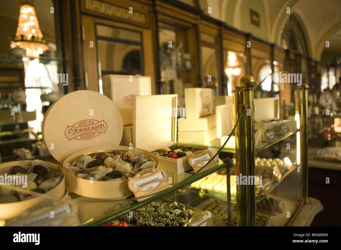 Cafe gerbeaud confectionery hi-res stock photography and images - Alamy