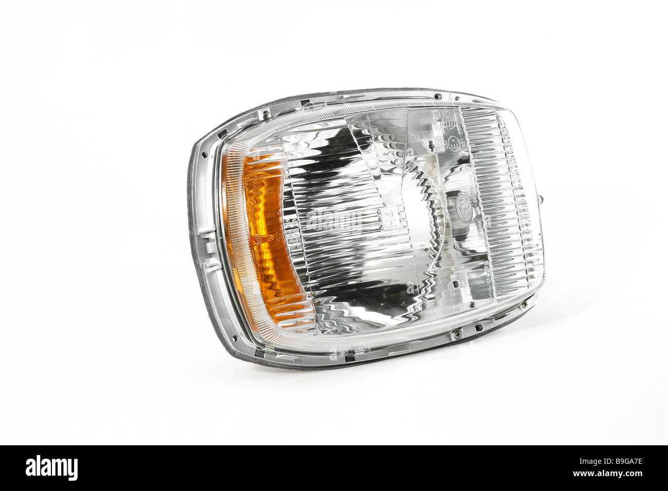 Mercedes headlights hi-res stock photography and images - Alamy
