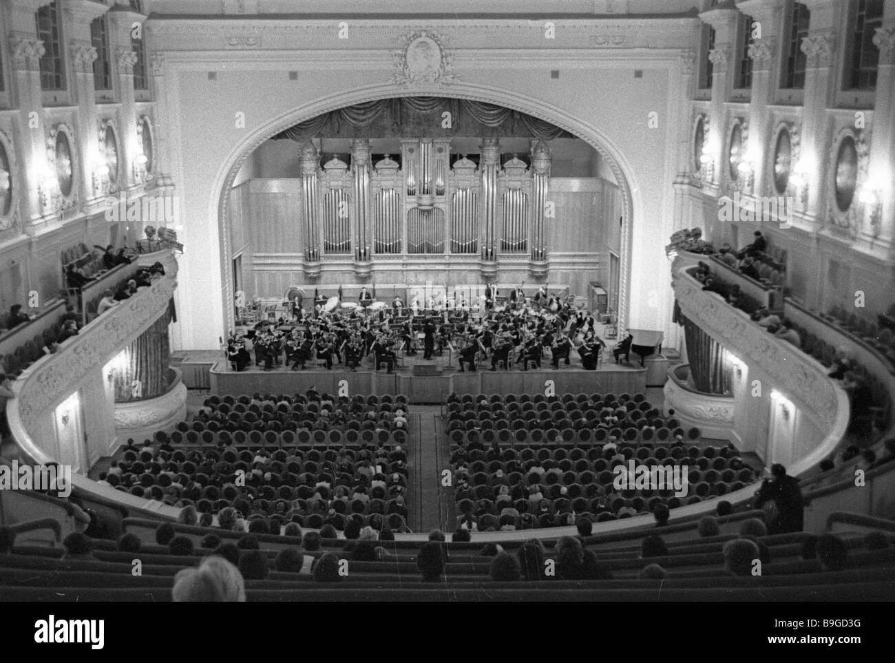 Symphony concert Grand Hall Moscow State Conservatory Stock Photo - Alamy