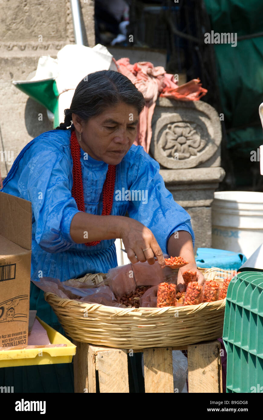 Native mexican culture hi-res stock photography and images - Alamy