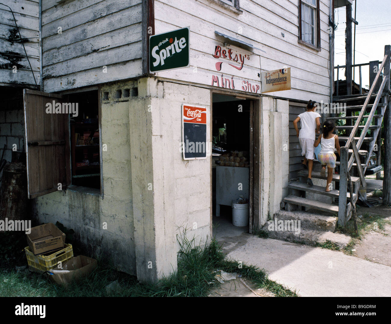 Provision store hi-res stock photography and images - Alamy