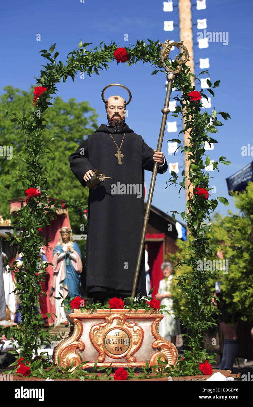 Statue st benedikt hi-res stock photography and images - Alamy