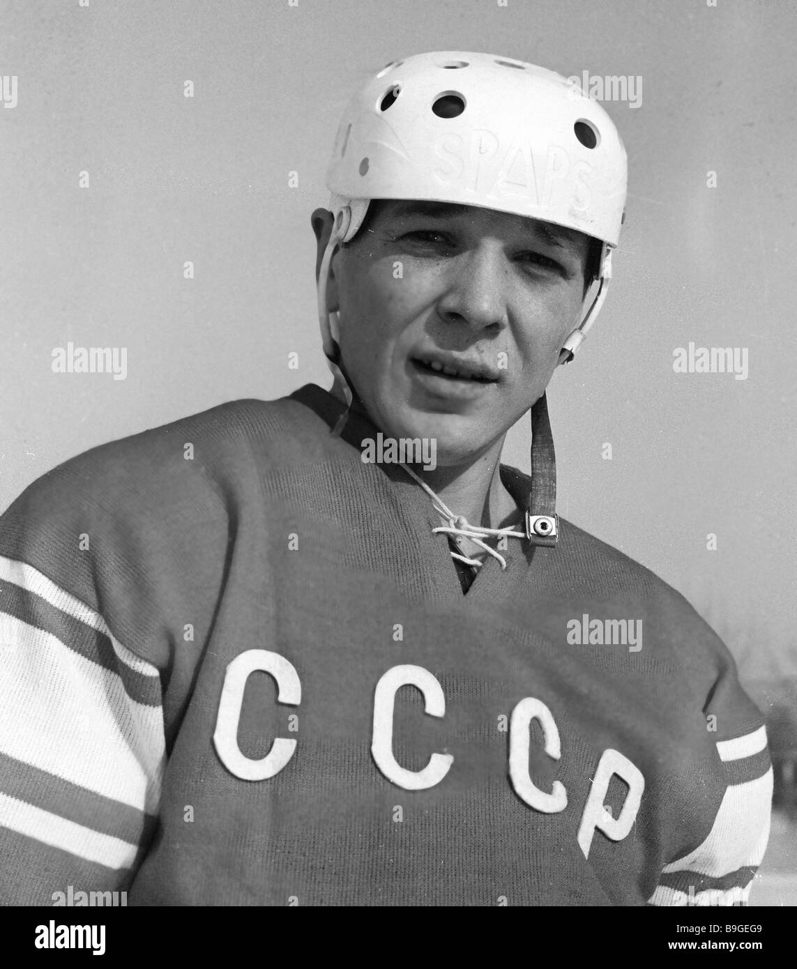Right wing of the Soviet national ice hockey team Alexander Maltsev ...