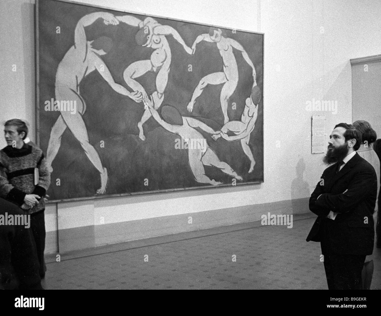 Henri Matisse exposition visitors admire the Music panel painted to ...