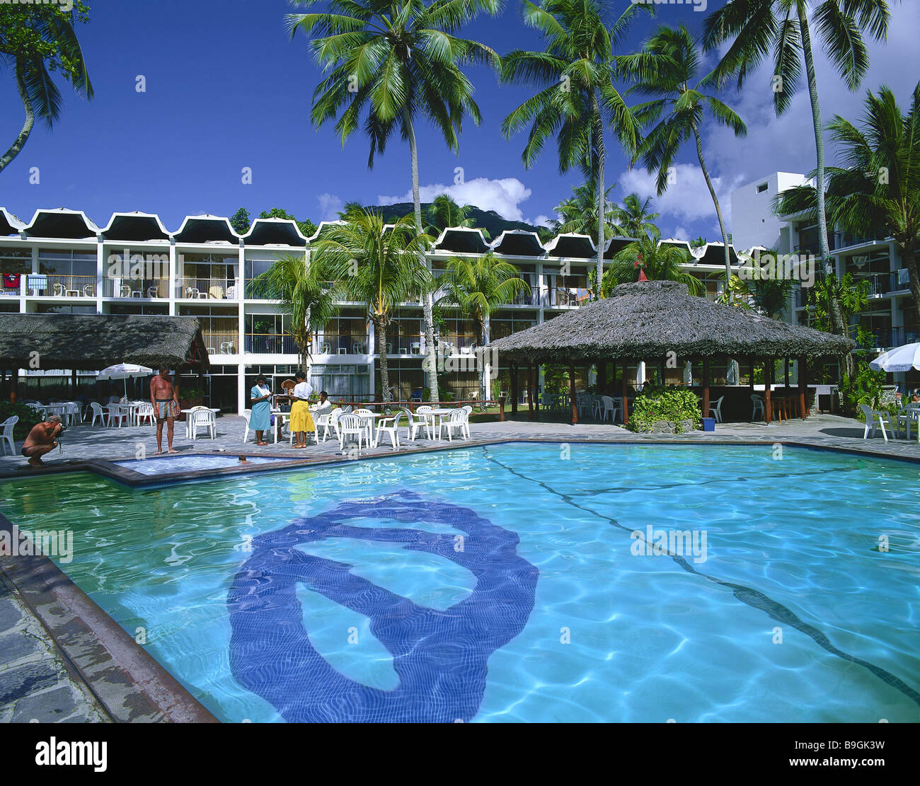 Seychelles island Mahe Mahe beach hotel pool-installation vacationers ...