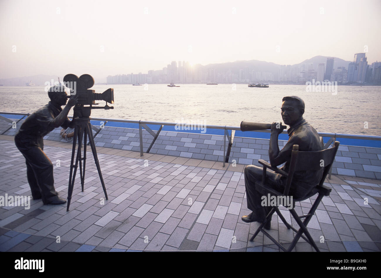 Cameraman and director statues hi-res stock photography and images - Alamy