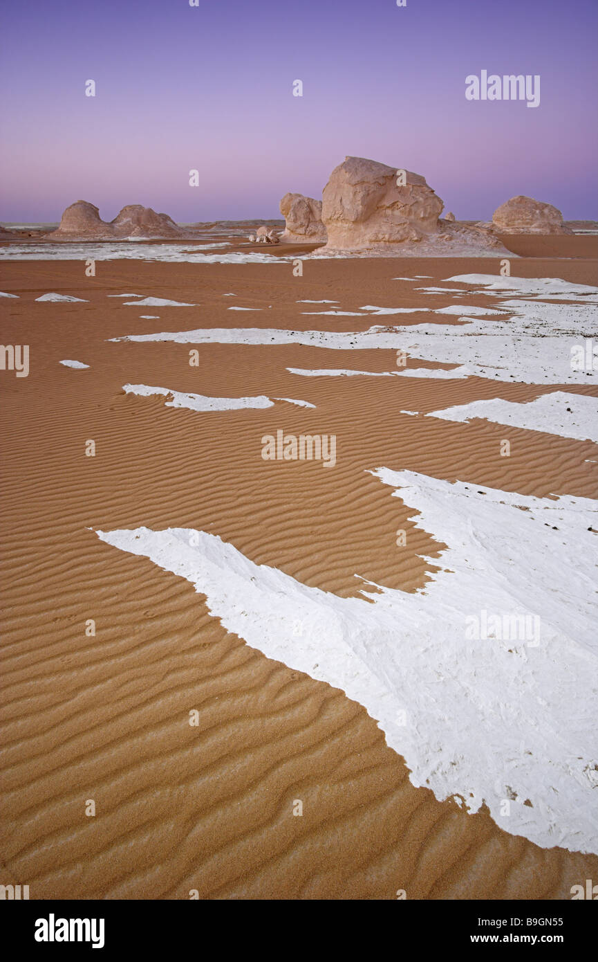 Egypt national-park white desert limestone-formations Dusk evening-mood ...