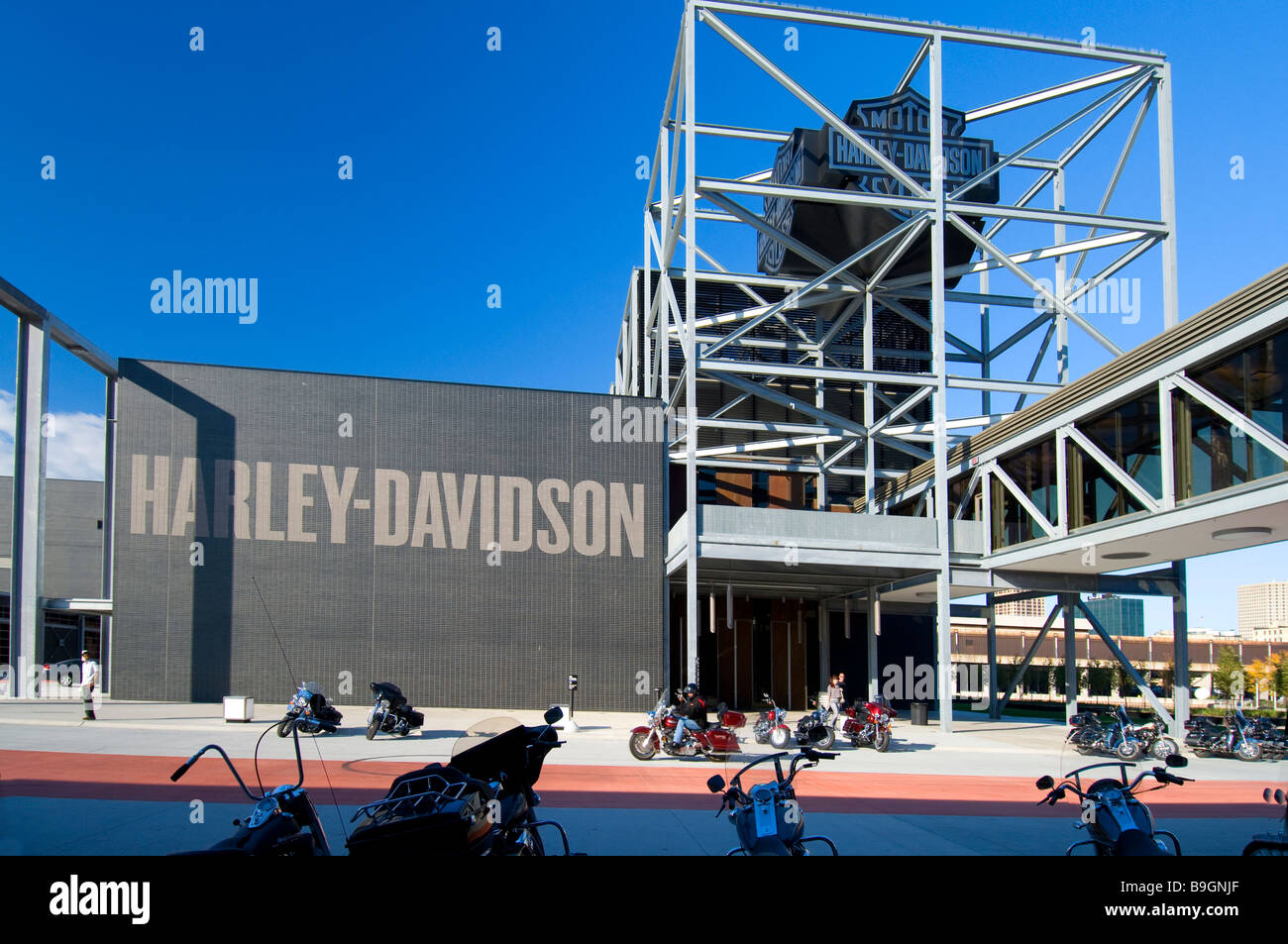 Milwaukee harley davidson museum hi-res stock photography and images ...