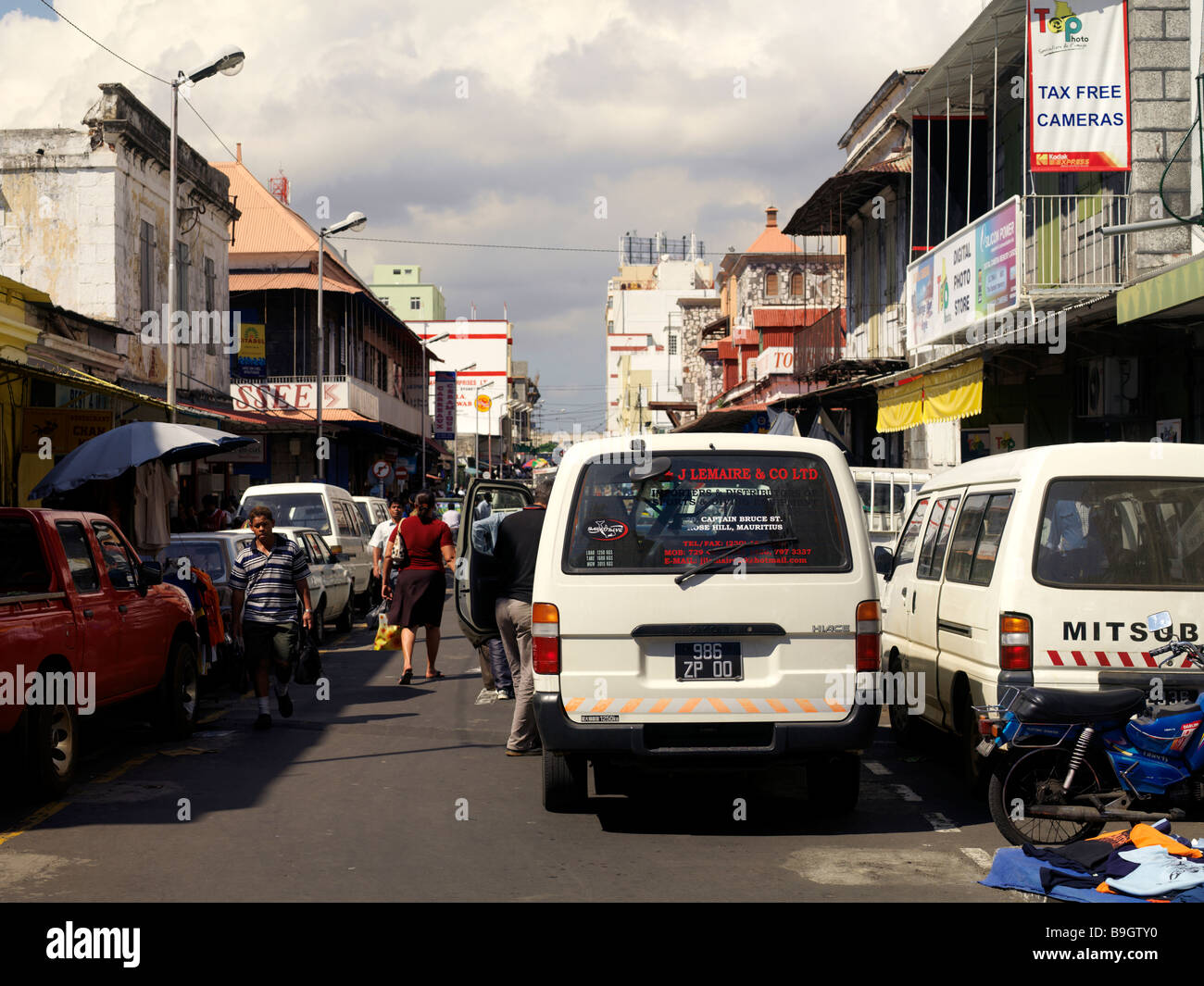 Port louis street scene hi-res stock photography and images - Alamy