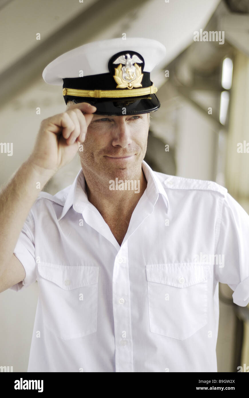 Ships captain hi-res stock photography and images - Alamy
