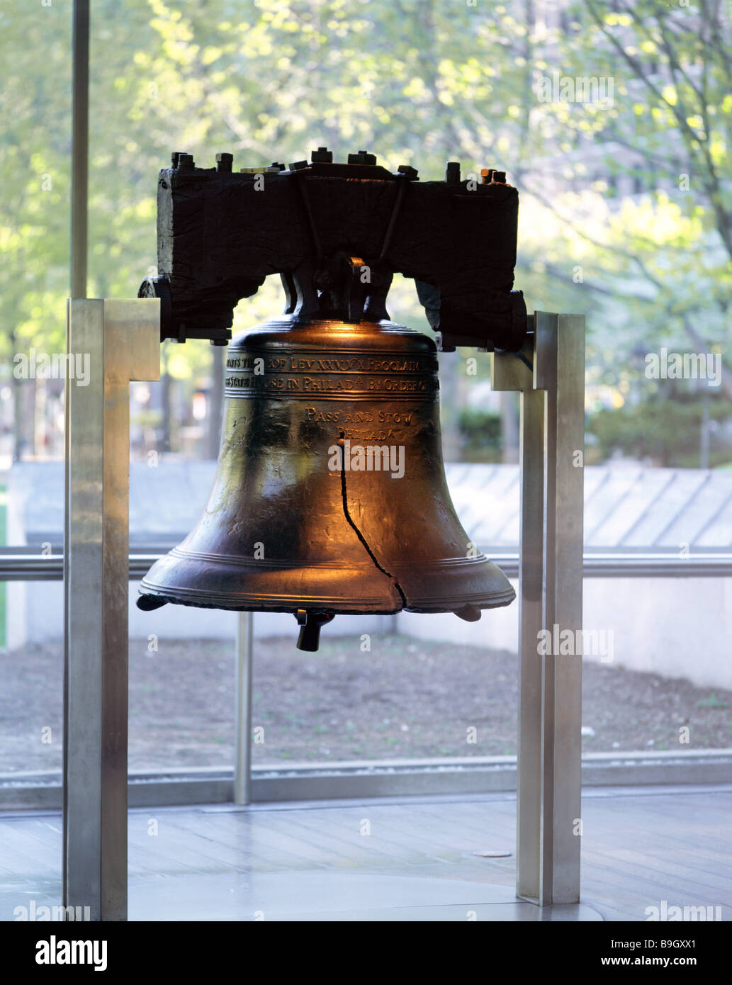 Freedom bell hi-res stock photography and images - Alamy