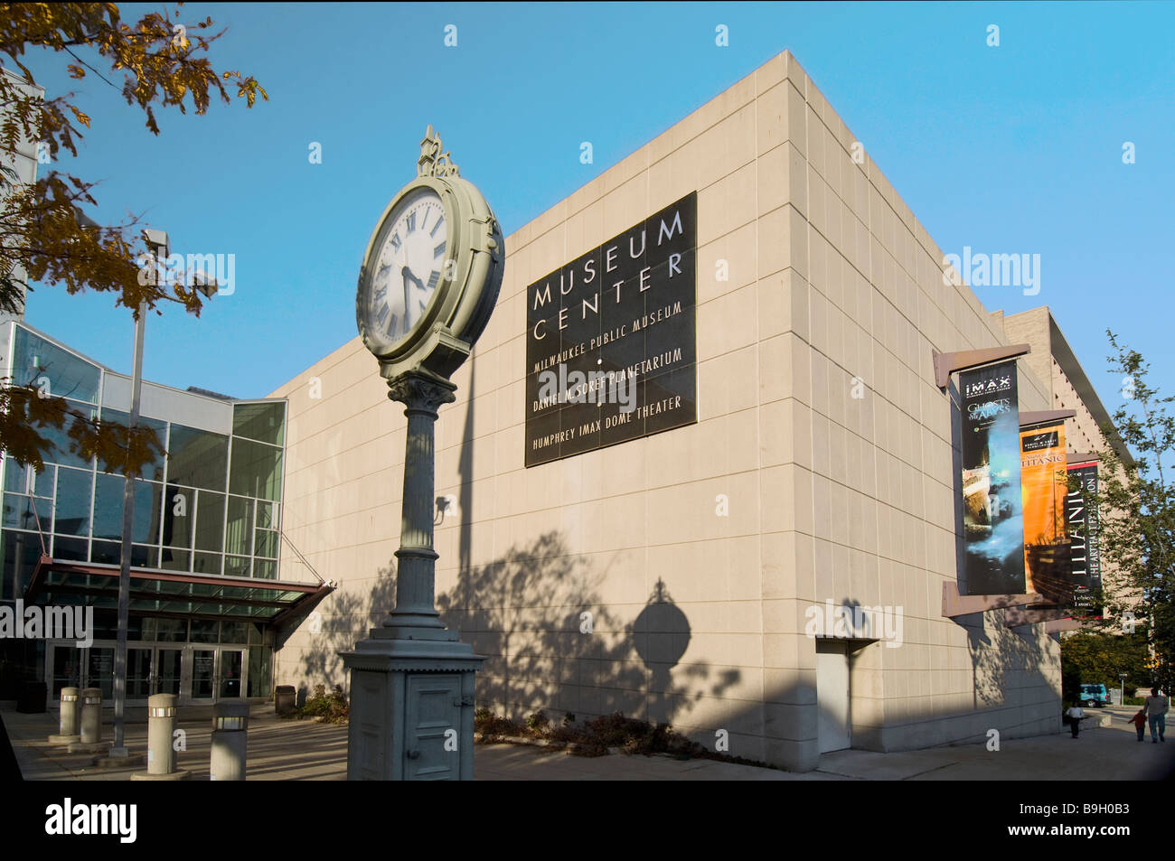 Milwaukee center hi-res stock photography and images - Alamy