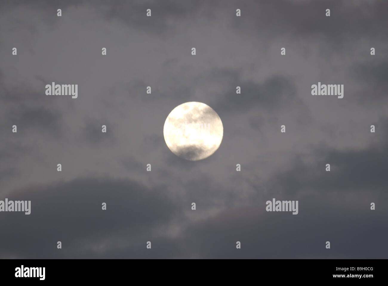 clouded sky full moon heaven cloudy-mood moon symbol moonlight moonlight full moon-night silence ...
