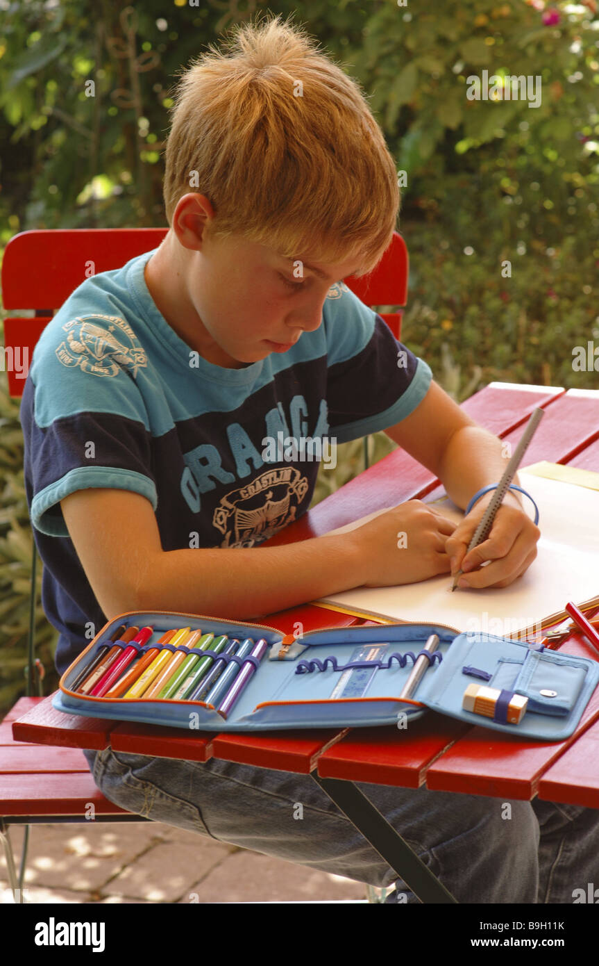 Garden child boy homework semi-portrait terrace garden-terrace garden ...