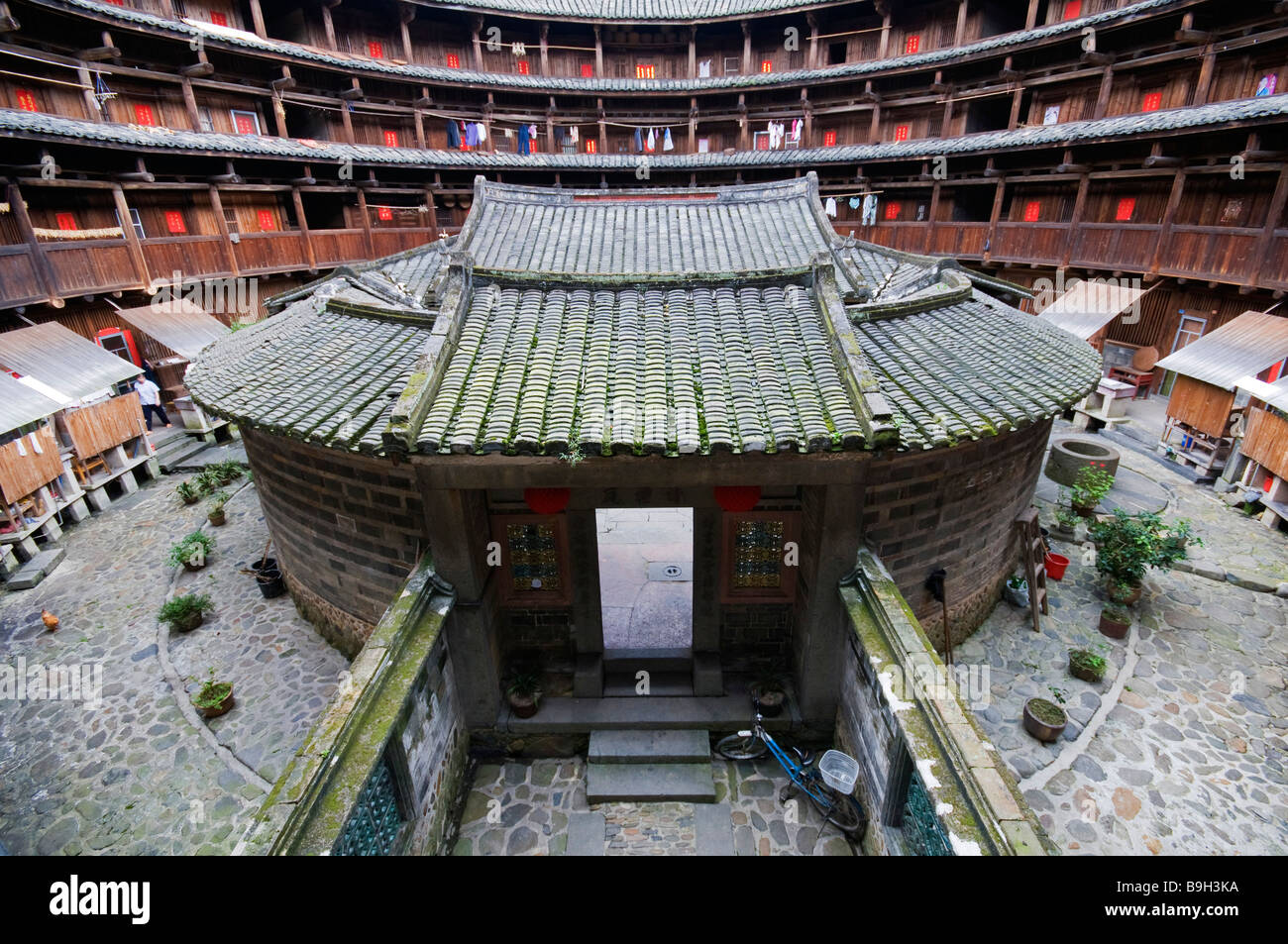 Hakka roundhouse hi-res stock photography and images - Alamy