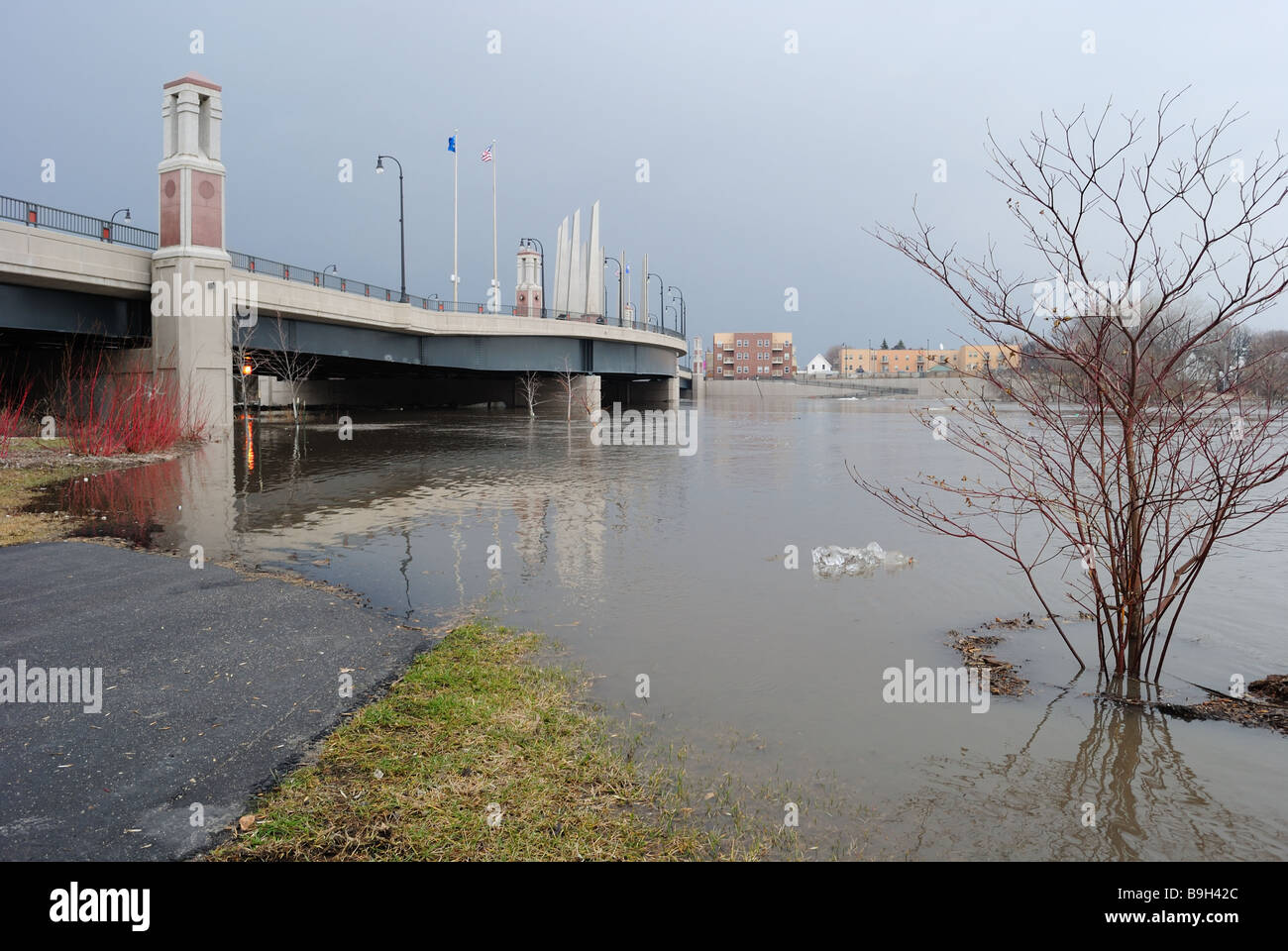 Bridge over red river hi-res stock photography and images - Alamy
