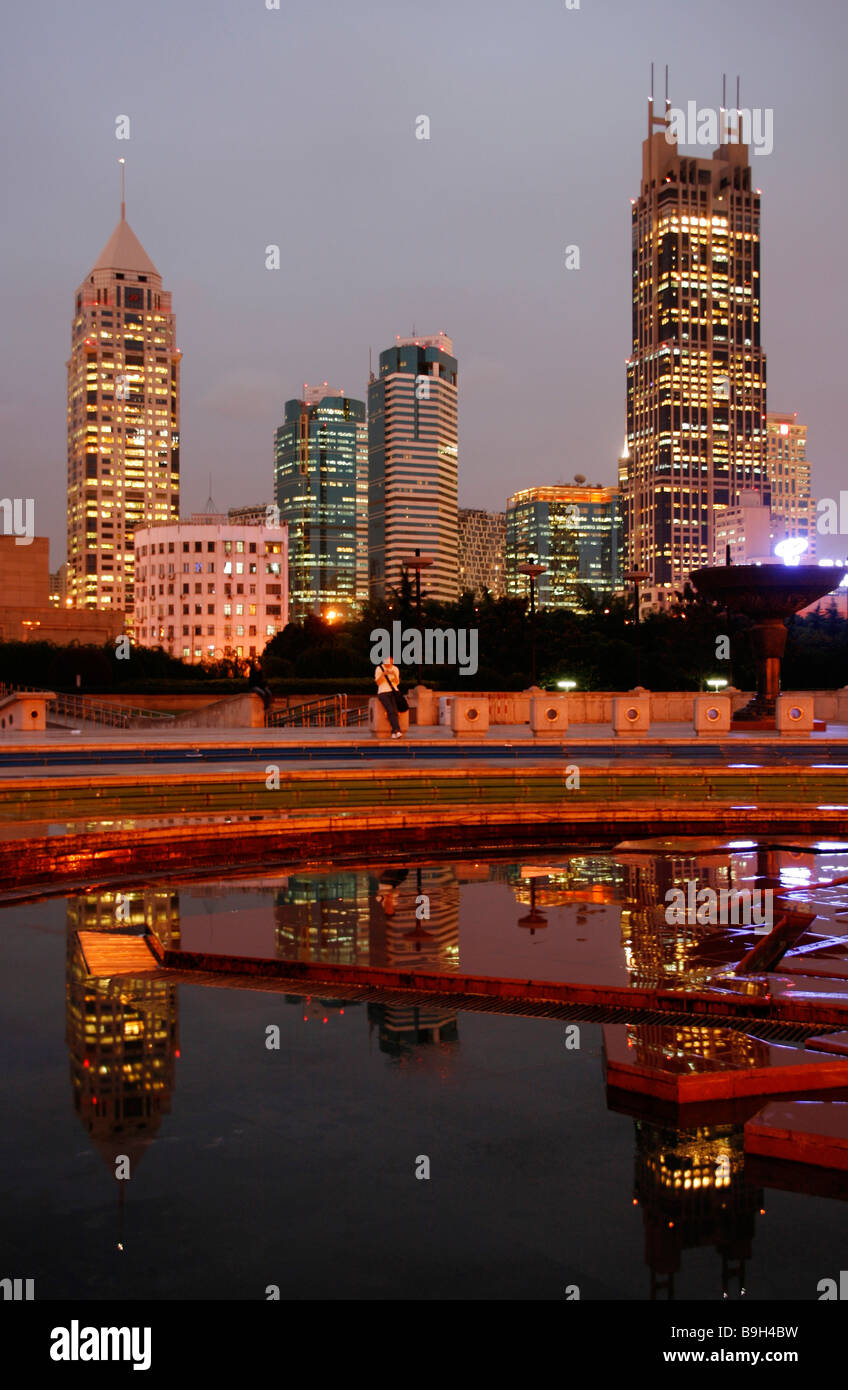 Shanghai people’s square hi-res stock photography and images - Alamy