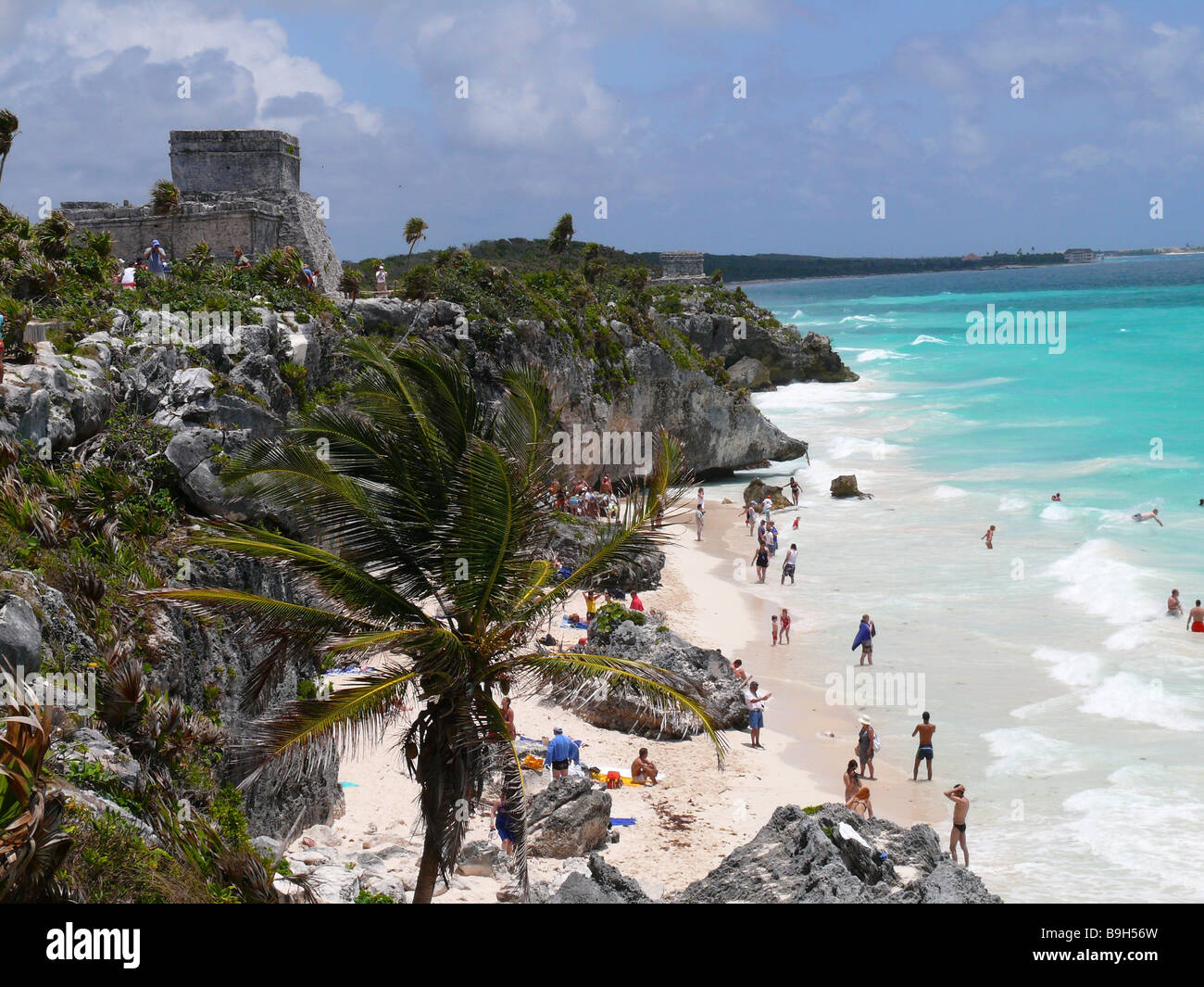 Mexico Yucatan Tulum maya-construction ruin-place temple beach tourists ...