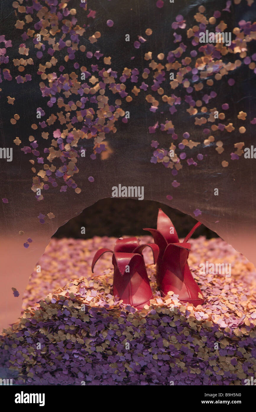 Switzerland business display windows decoration carnival-time confetti ...