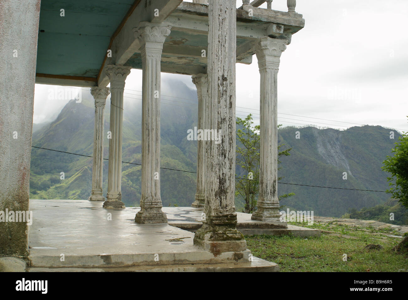 eastern-timor mountain scenery buildings old detail leaves old ...