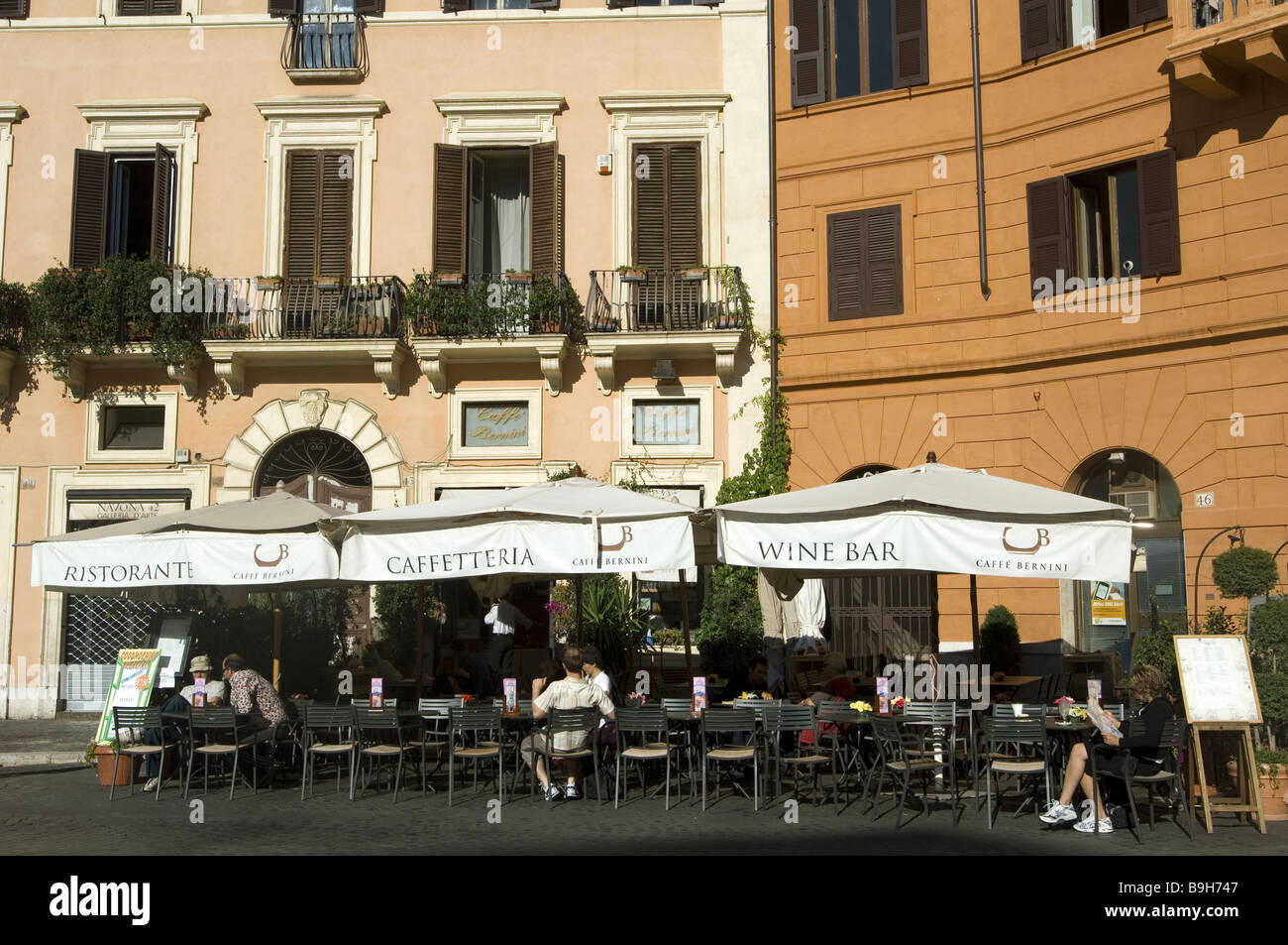 Ristorante bernini hi-res stock photography and images - Alamy