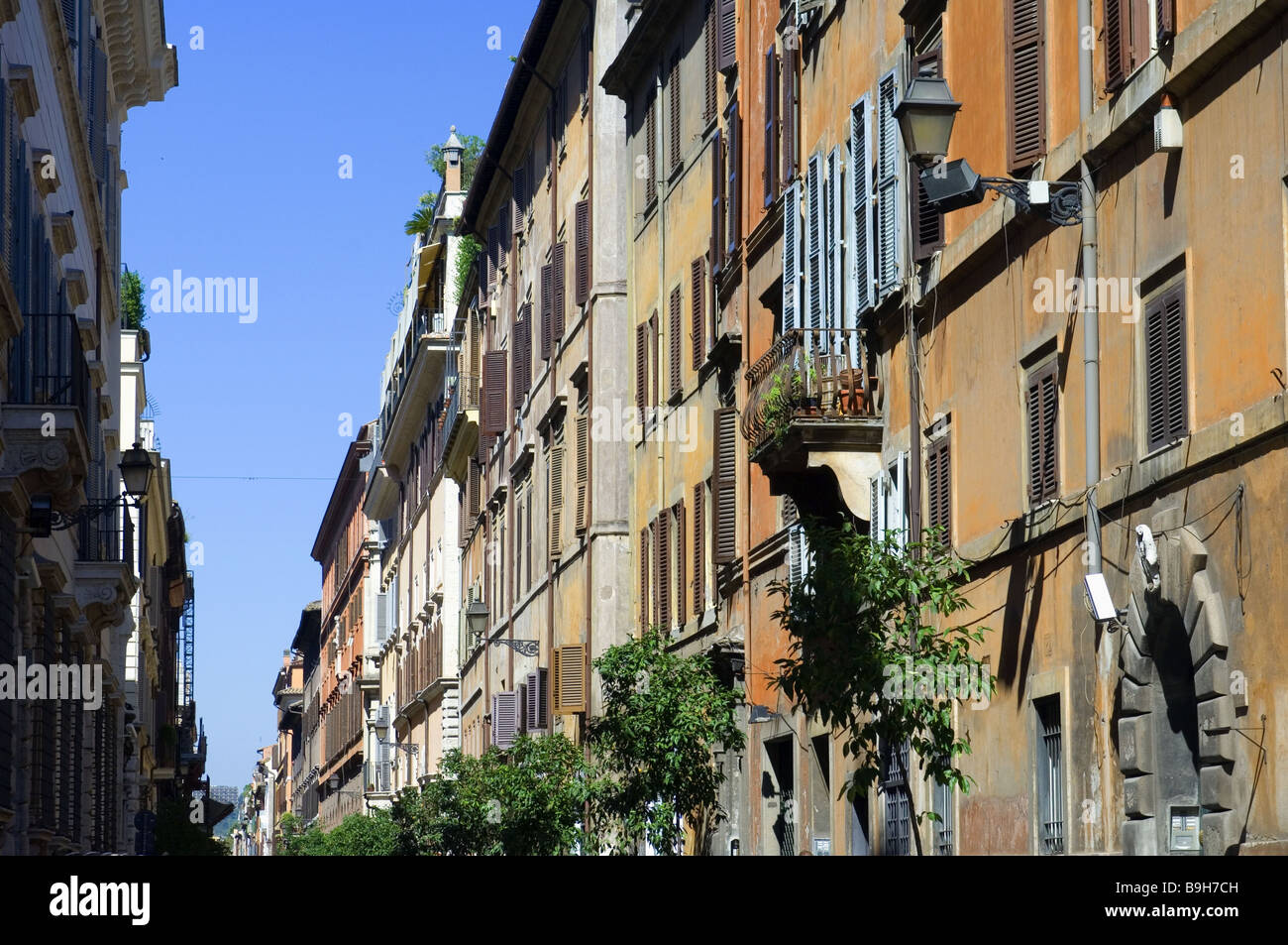 Italy Rome via Giulia house-facades Stock Photo - Alamy