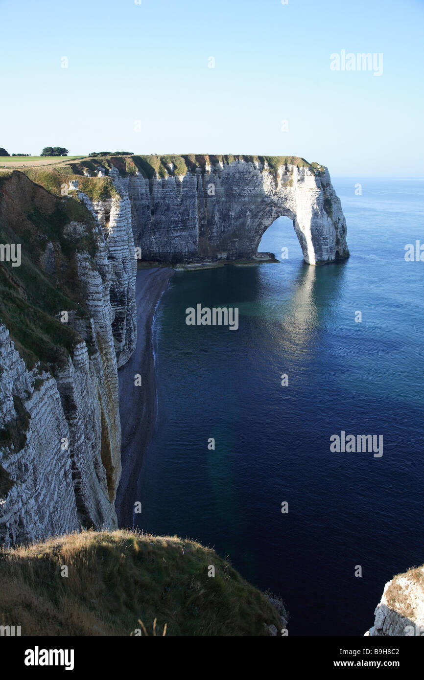 France Haute-Normandy Seine-Maritime Etretat rocks lake Normandy coast ...