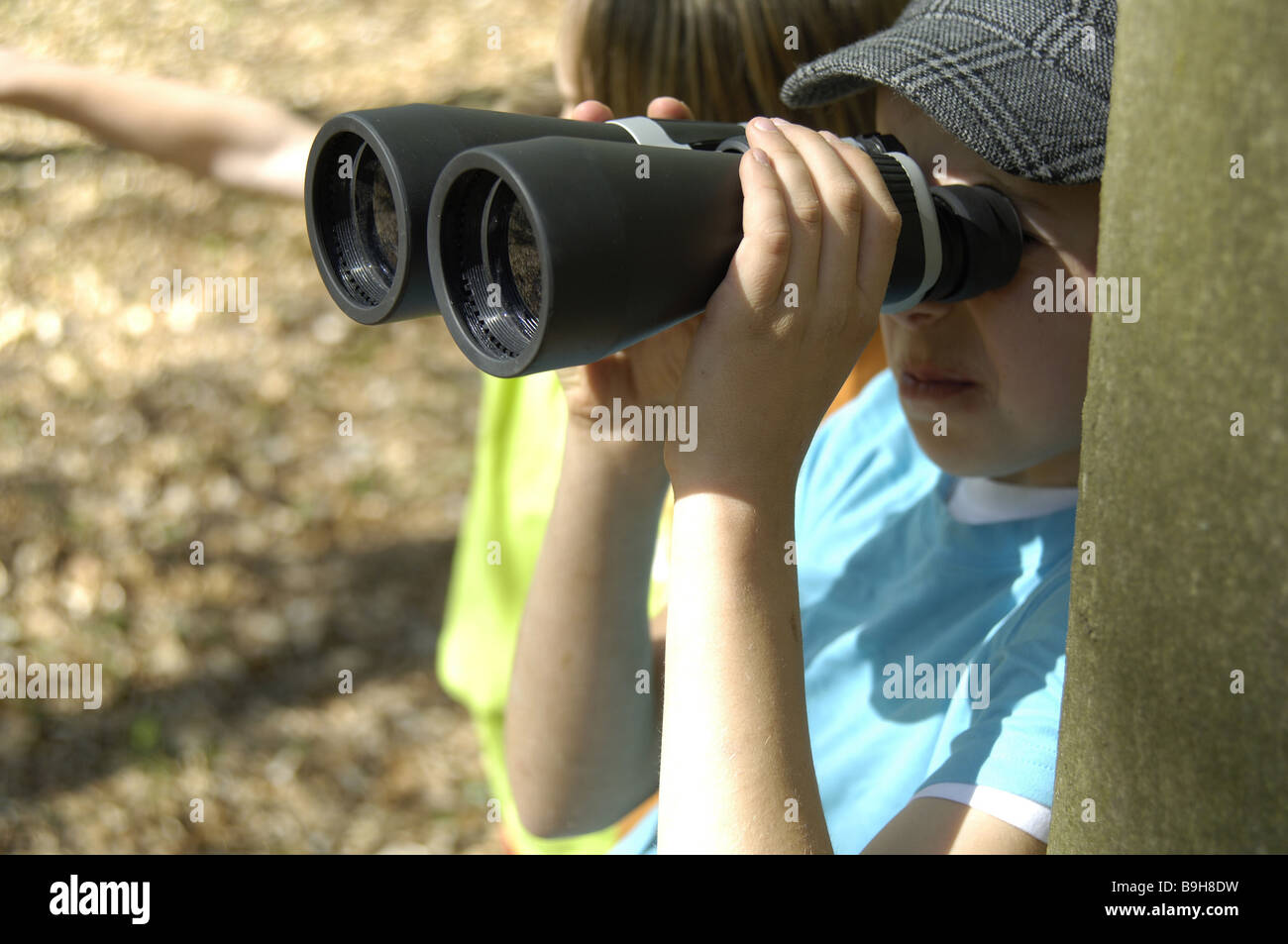 Children nature binoculars hi-res stock photography and images - Alamy