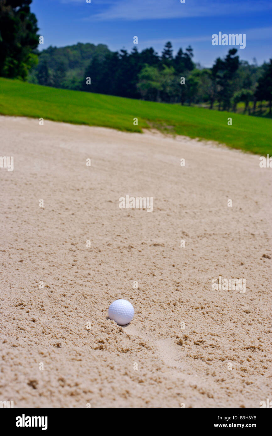 Golf ball on bunker Stock Photo - Alamy