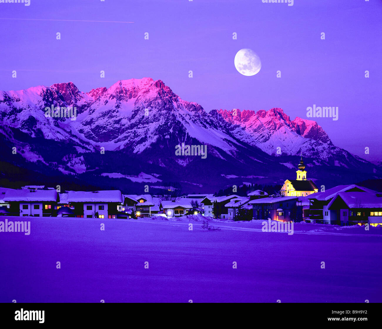 Church soll austria hi-res stock photography and images - Alamy