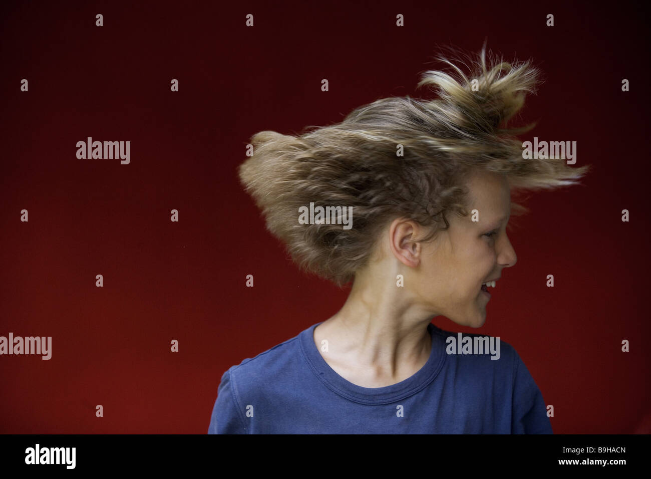 Shake head boy hi-res stock photography and images - Alamy