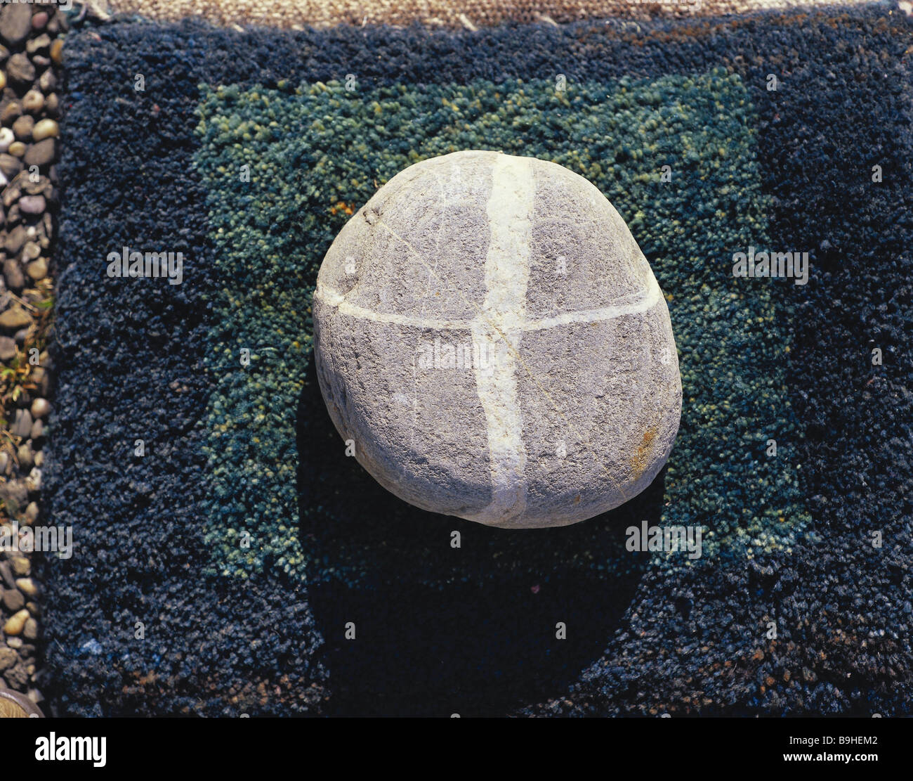 Stone pattern cross stone shingle river-shingle round gray limestone ...