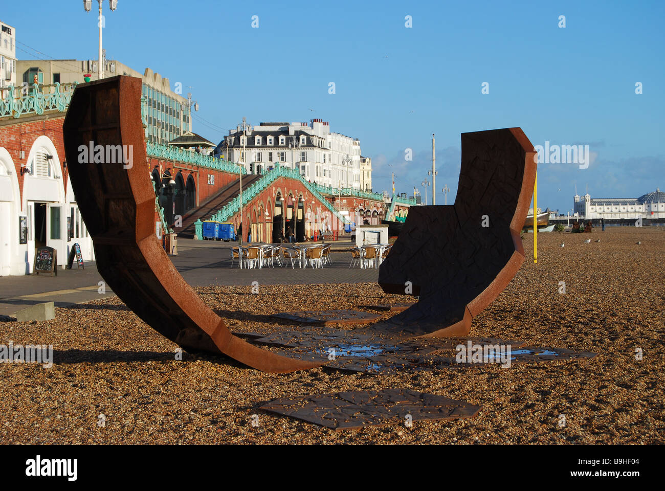 Sculpture on the promenade hi-res stock photography and images - Alamy