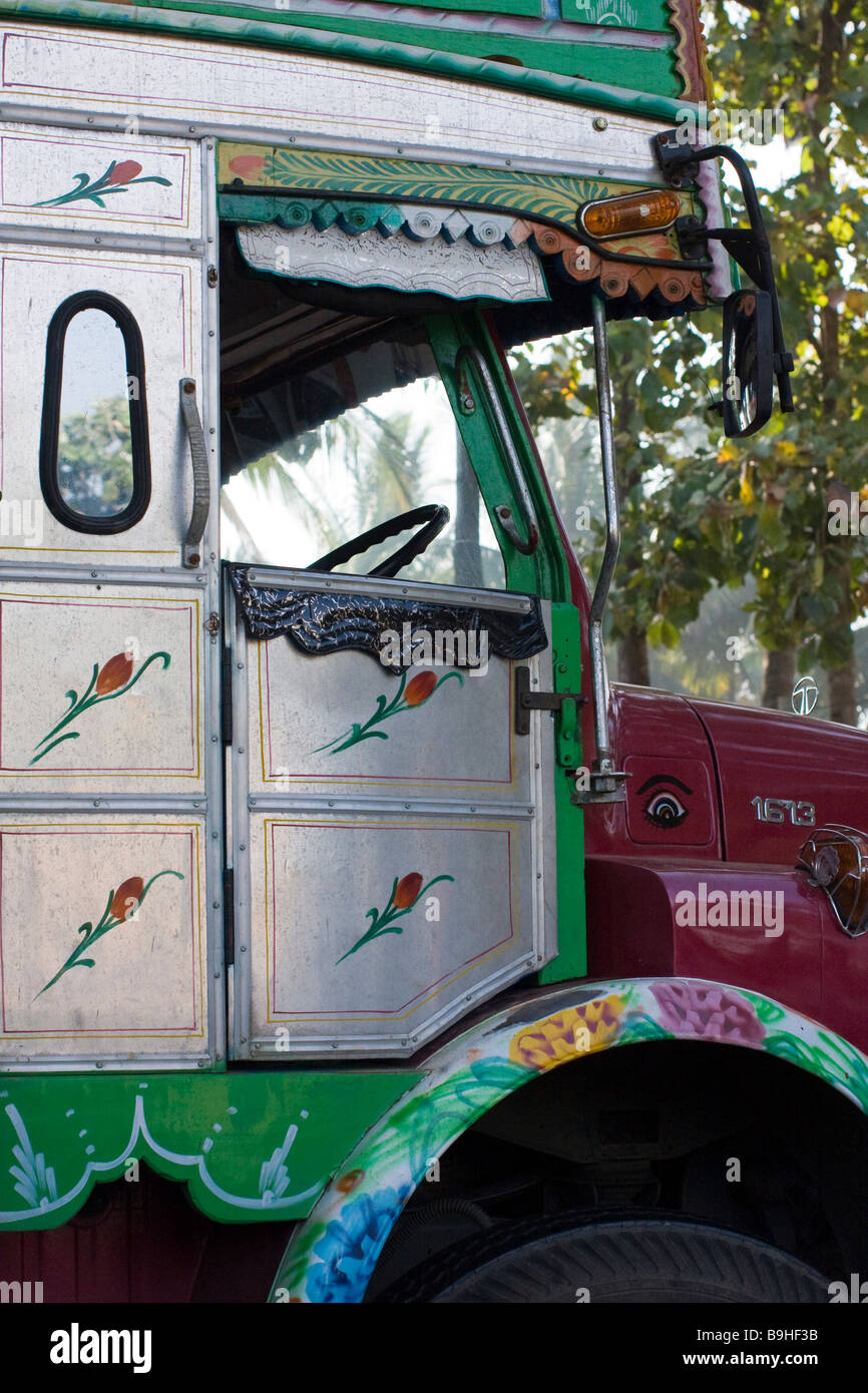 Indian lorry hi-res stock photography and images - Alamy