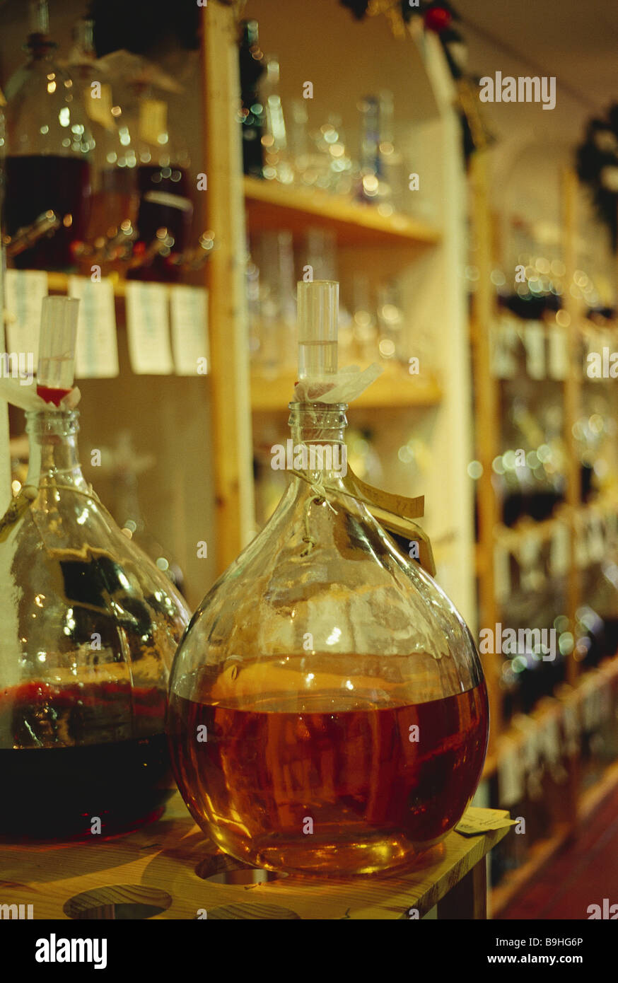 Alcohol trade hi-res stock photography and images - Alamy
