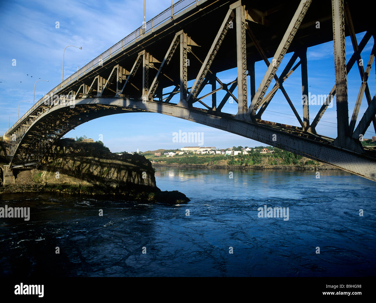 Steel bridge new brunswick hi-res stock photography and images - Alamy