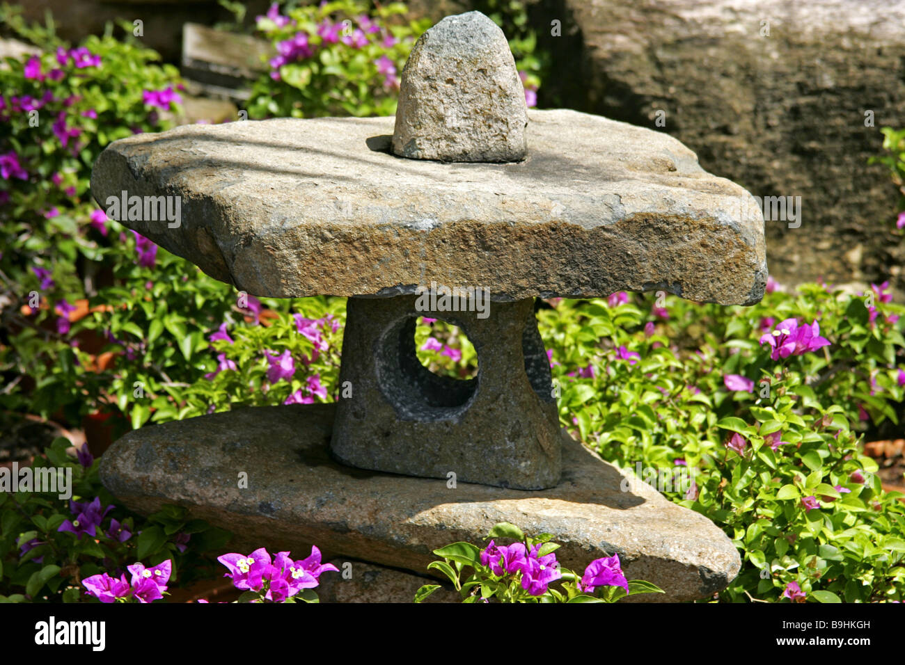 Thailand Nong Nooch Village Tropical guards stone-sculpture flowers ...