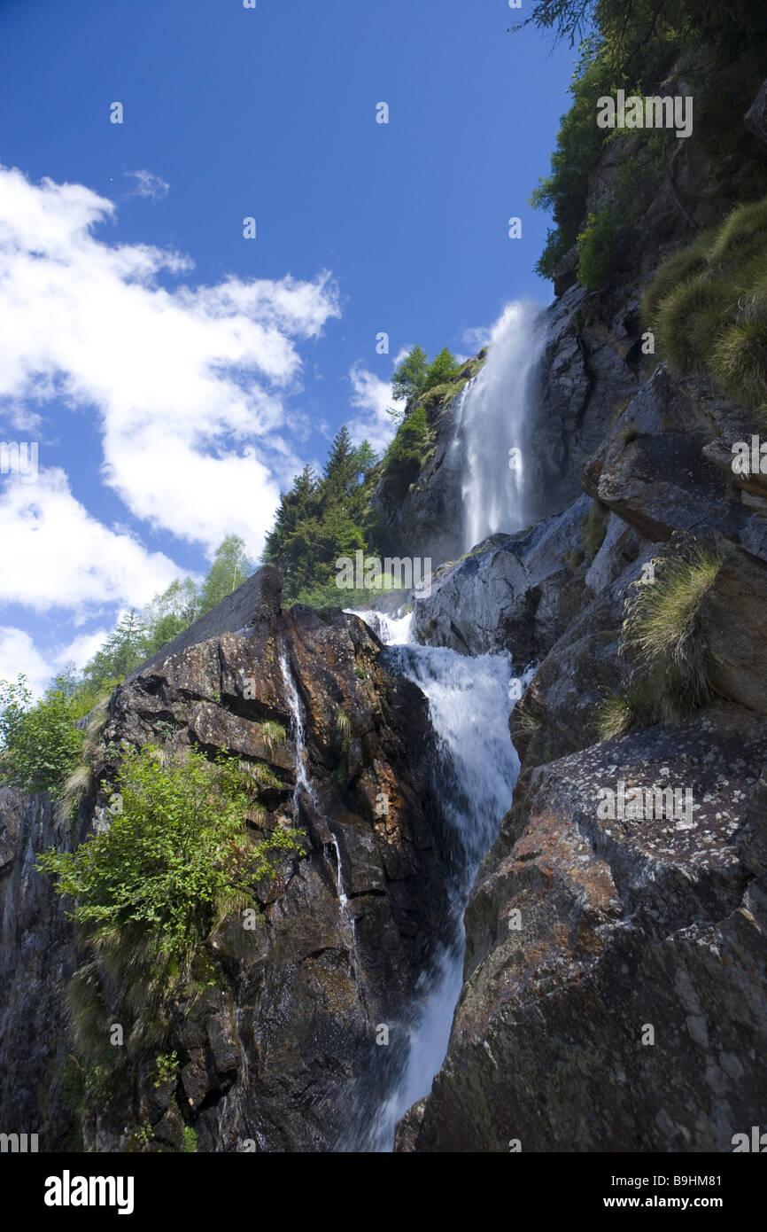 Lago sambuco hi-res stock photography and images - Alamy