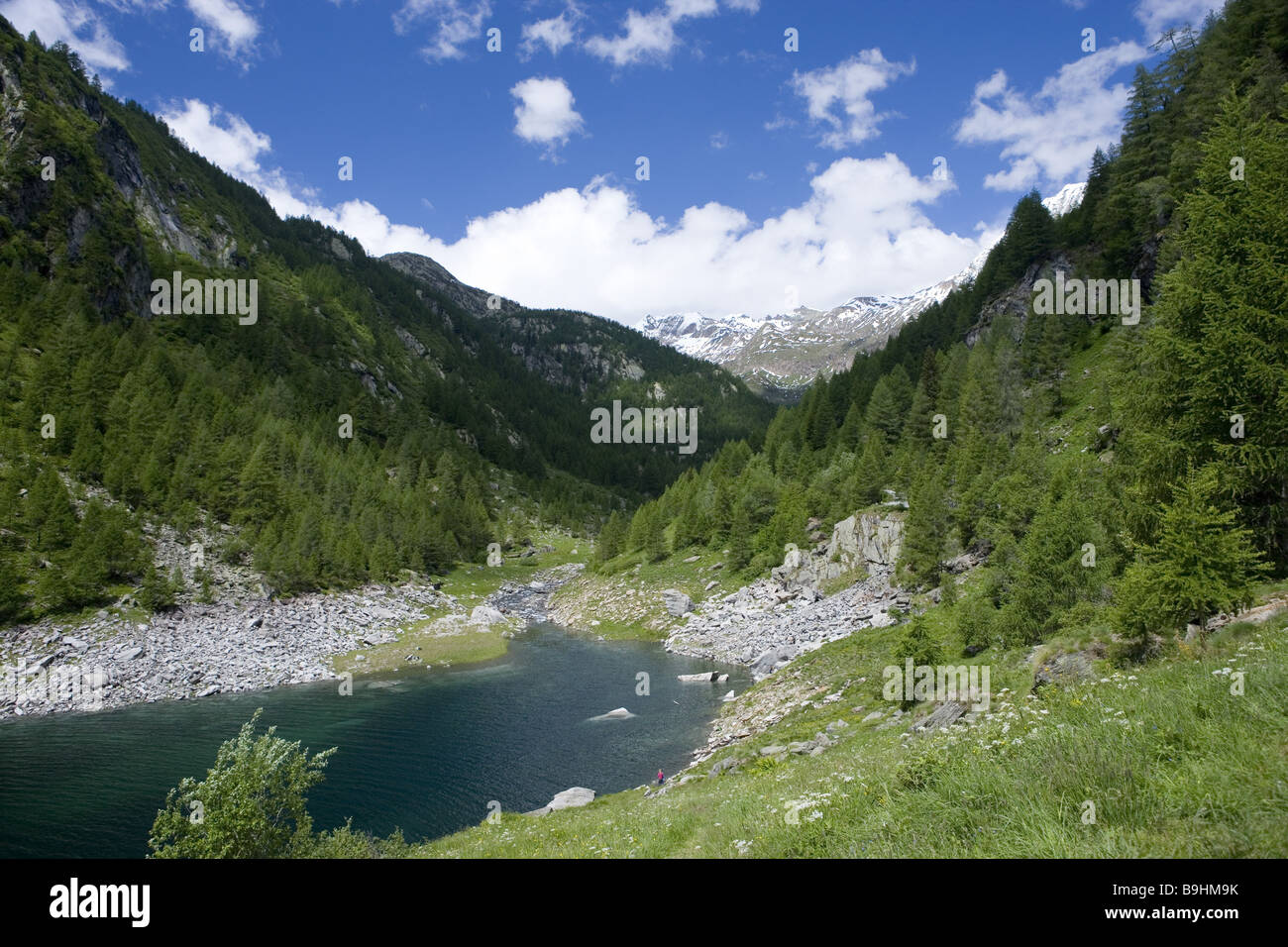 Lago sambuco hi-res stock photography and images - Alamy