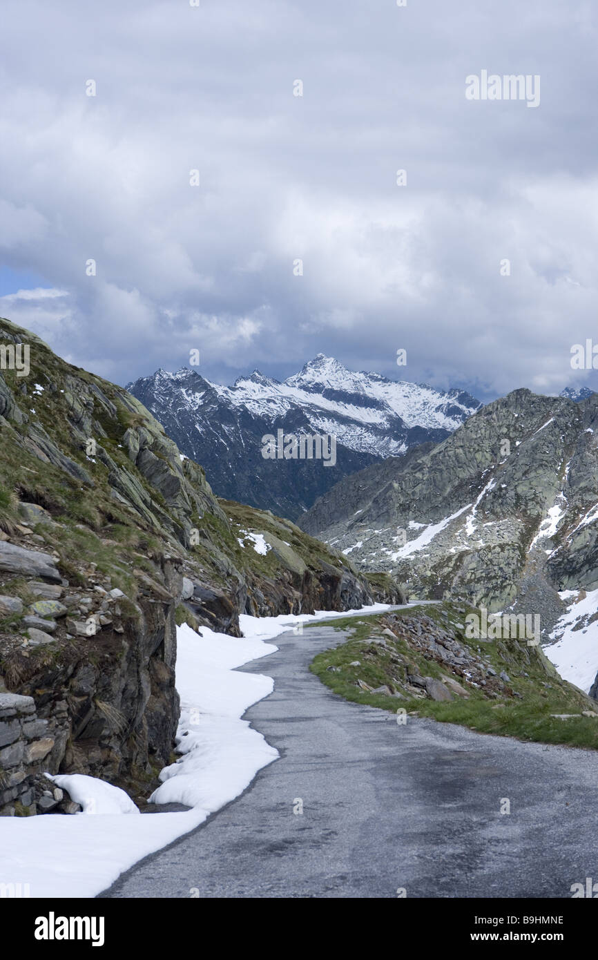 Switzerland tessin valle maggia val hi-res stock photography and images ...