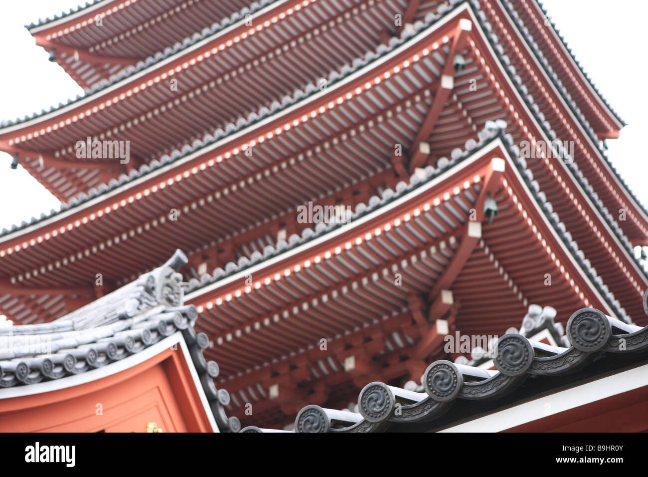 Traditional architecture of Sensoji Temple, Tokyo, Japan Stock Photo ...