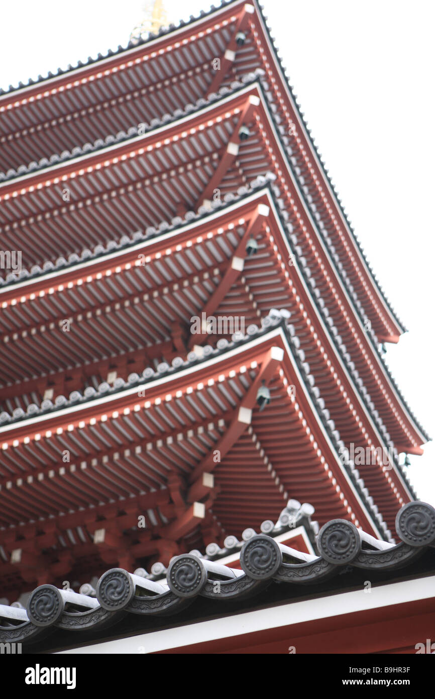 Traditional architecture of Sensoji Temple, Tokyo, Japan Stock Photo ...
