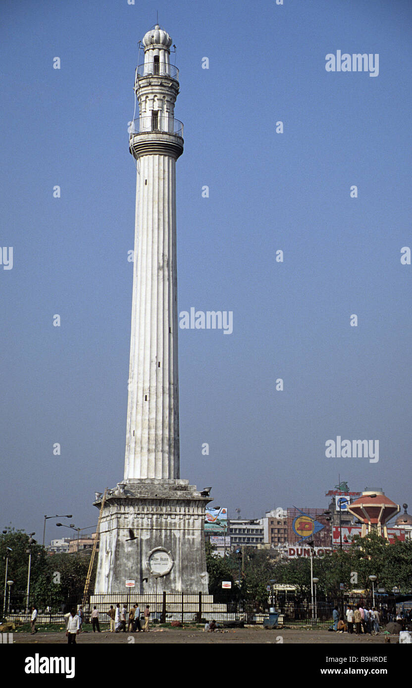 Calcutta, now Kolkata, India. The Ochterlony Monument, Sahid Minar ...