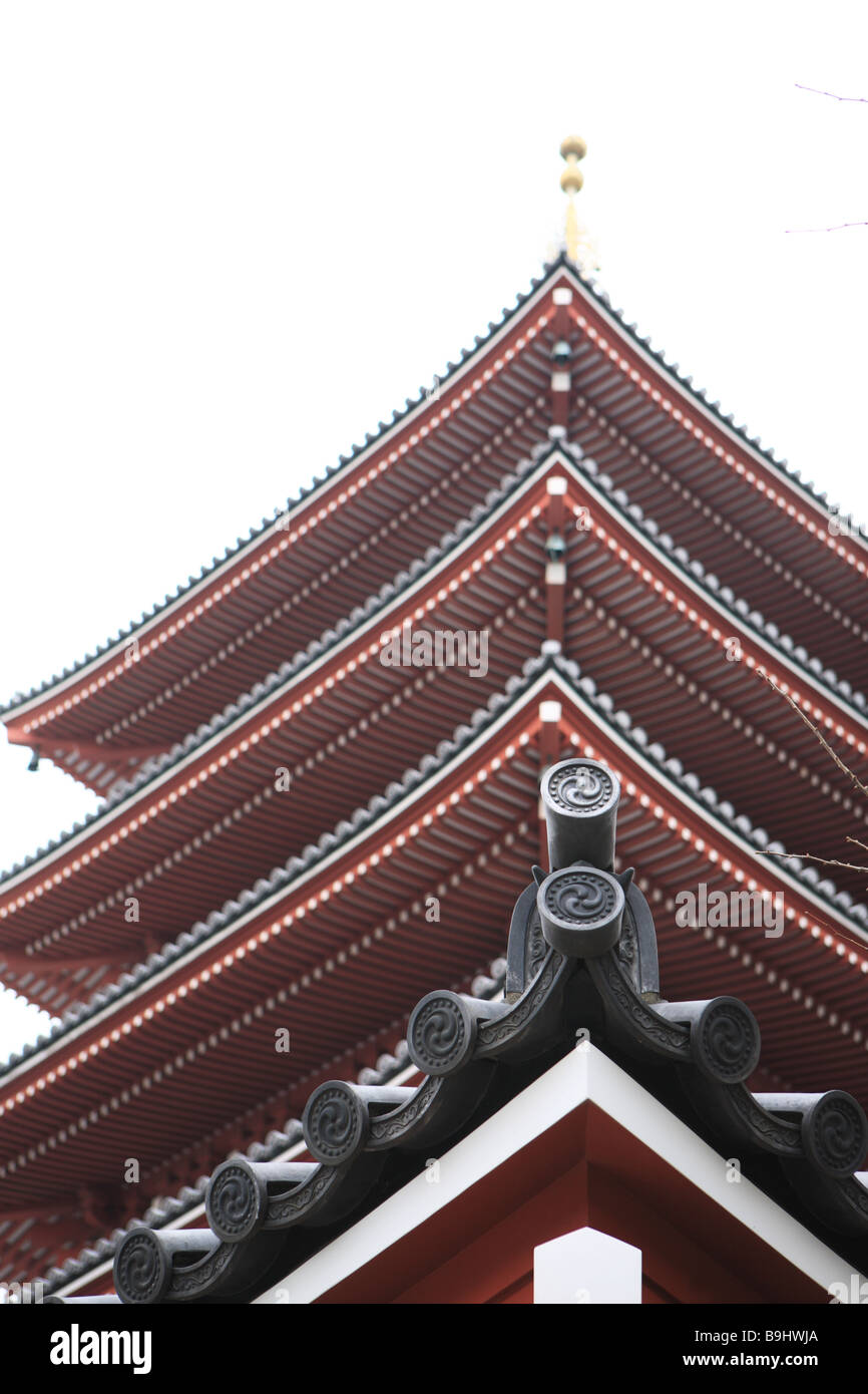 Traditional architecture of Sensoji Temple, Tokyo, Japan Stock Photo ...
